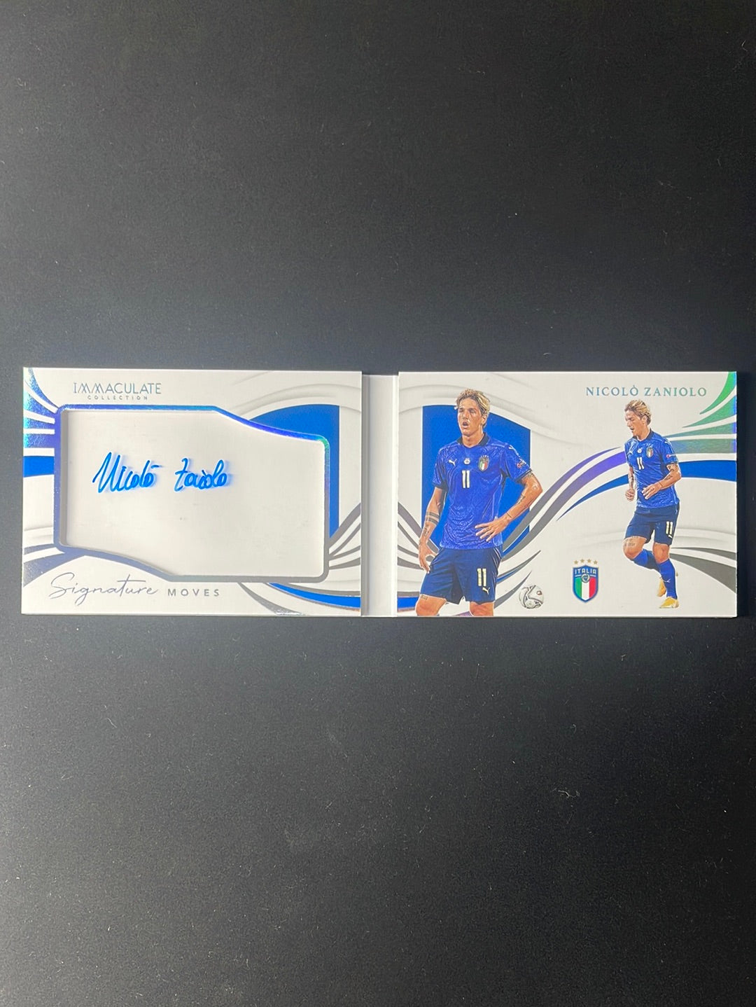 2021 Panini Immaculate Nicolo Zaniolo Signature Moves Autograph Bookle